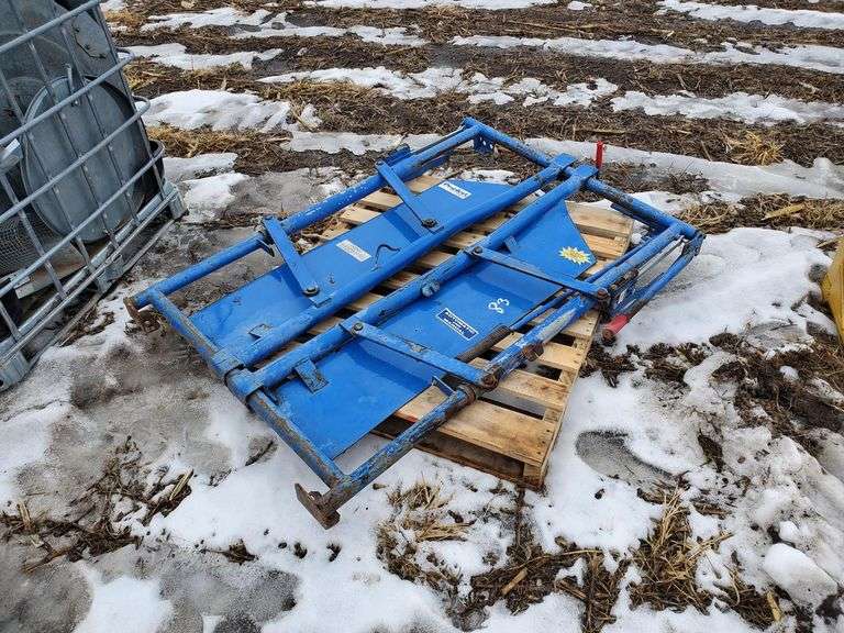 PrieFert Head Gate - Adam Marshall Land & Auction, LLC