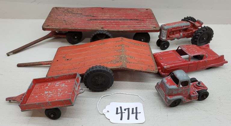 (6) Assorted Lot (3) Hubley items, (1) Tootsie Toy, (1) Structo, (1 ...