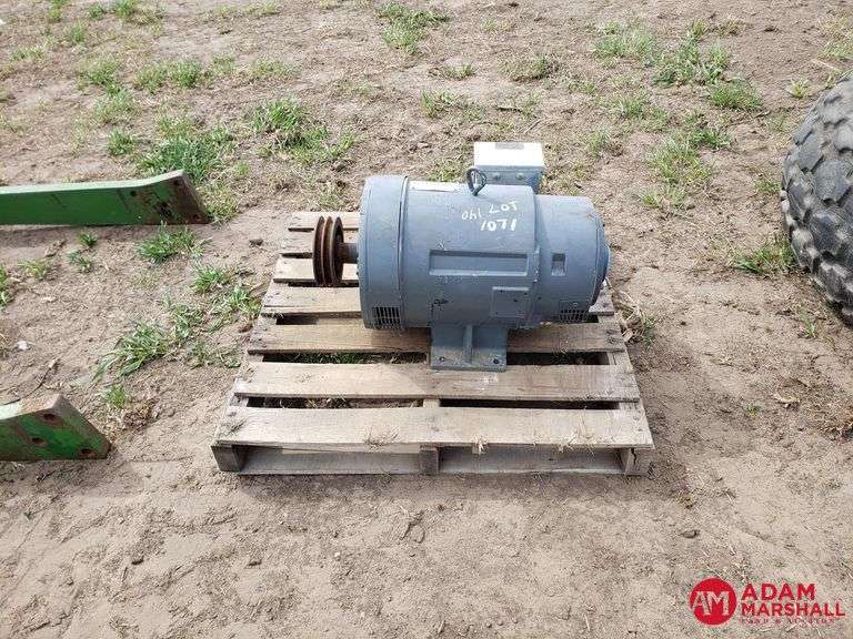 Pivot Generator - 3 Phase, 480 Volts - Adam Marshall Land & Auction, LLC
