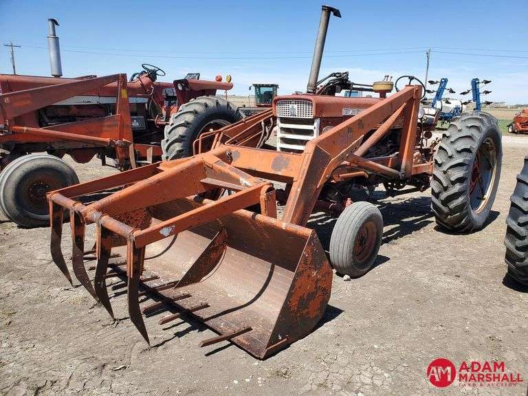 International 560 Tractor w/ Grapple Loader - Turbo Diesel - Adam ...