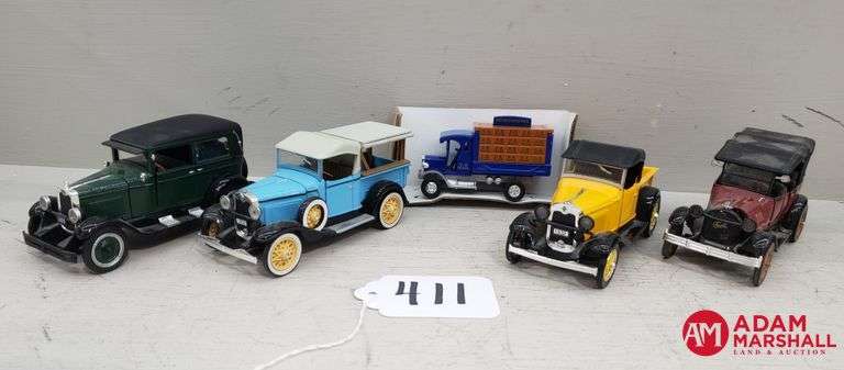 (5) piece lot:1928 Chevy, 1932 Chevy, Mail truck, 1932 Chevy, 1918 ...