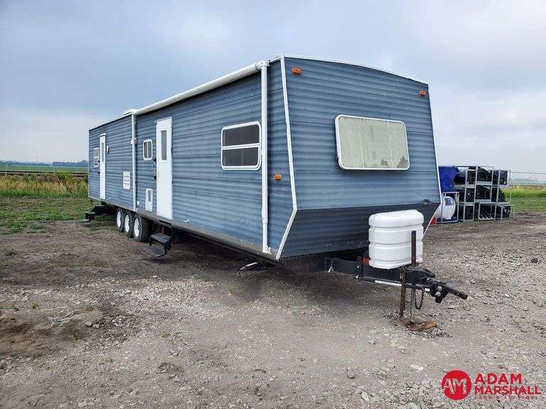 2005 Franklin 42FT Travel Trailer Camper - Adam Marshall Land & Auction ...