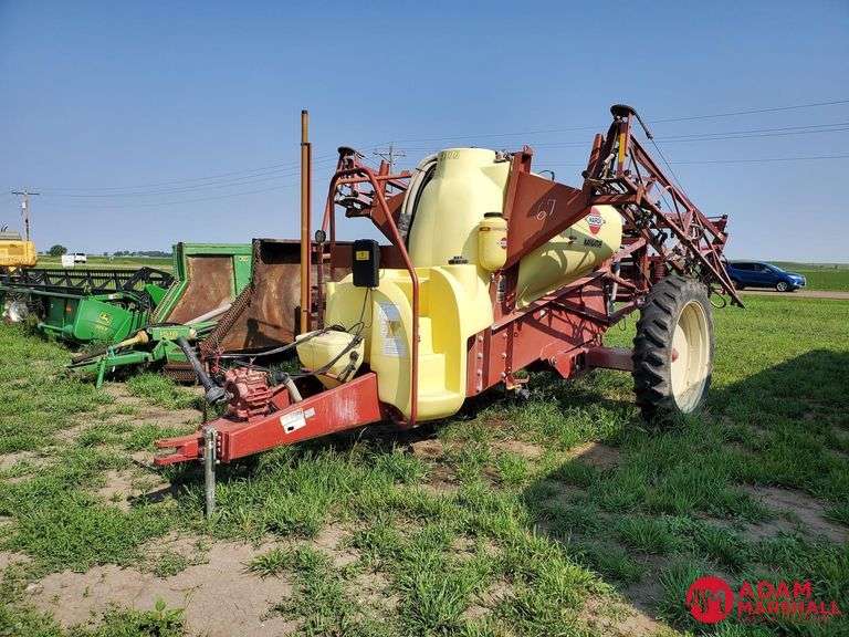 Hardi Navigator 1100 Sprayer - Adam Marshall Land & Auction, LLC