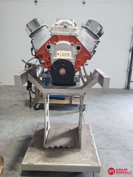 Chevrolet big block tall deck engine & display stand. **See Description ...