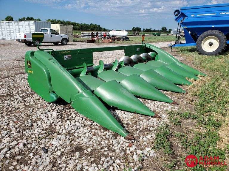 2007 John Deere 606C 6R36 Corn Head - Adam Marshall Land & Auction, LLC