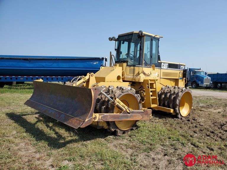 1998 Caterpillar 815F Soil Compactor - Adam Marshall Land & Auction, LLC