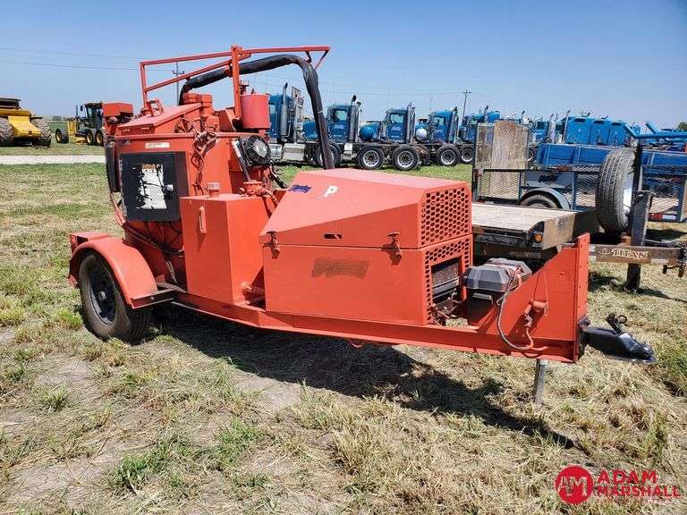 Crafco Super Shot 125 Diesel Tar Melter - Adam Marshall Land & Auction, LLC