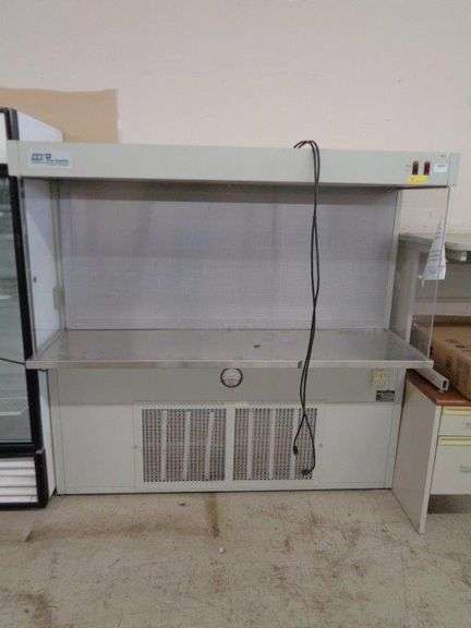 1 -CLEAN AIR WORK STATION - Matthews Auctioneers