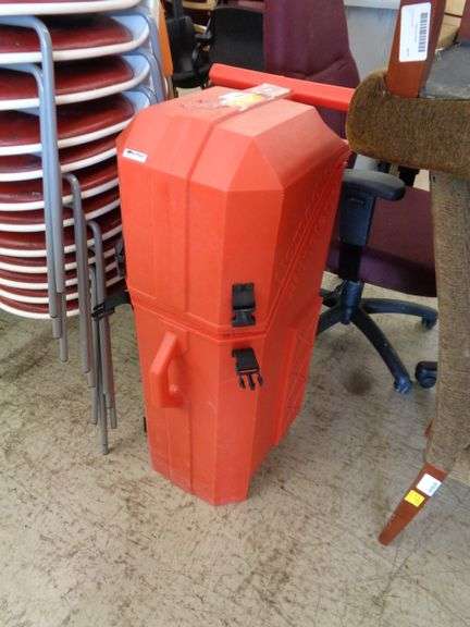 1 -NOMADIC STAND - Matthews Auctioneers