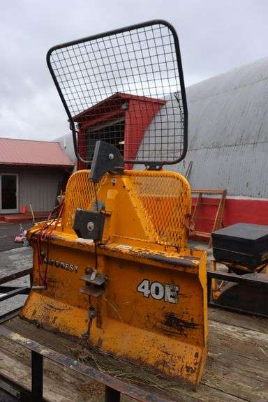 Uniforest 40E 3 Point Logging Winch - Matthews Auctioneers