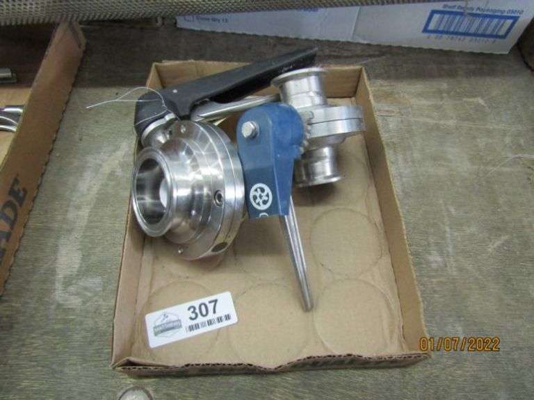 Box of Valves - Matthews Auctioneers