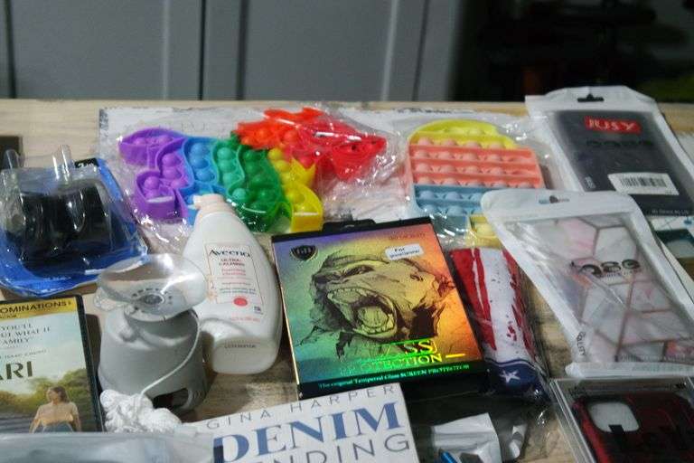 GROUP LOT OF ASSORTED ITEMS - Matthews Auctioneers