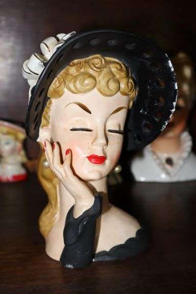 NAPCO HEAD VASE - Matthews Auctioneers