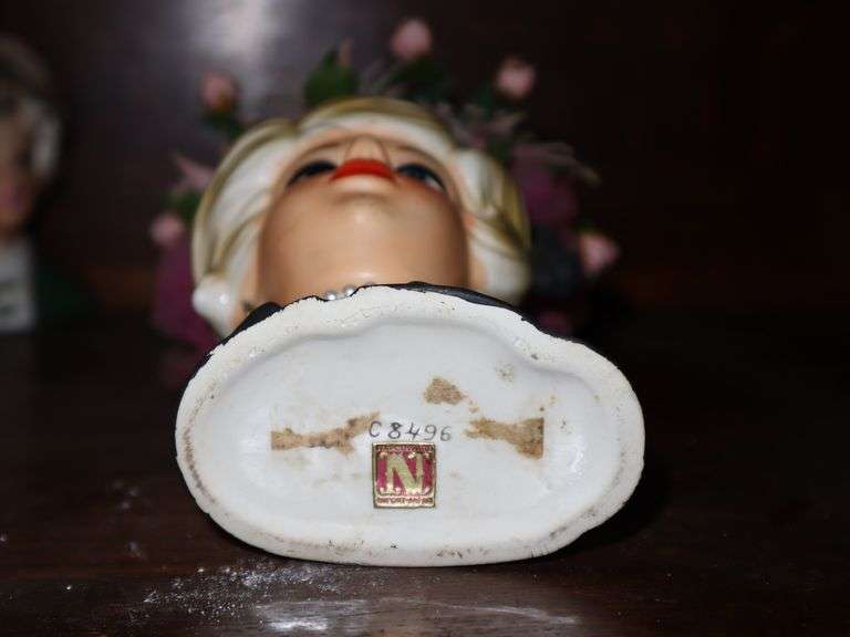 NAPCO HEAD VASE - Matthews Auctioneers