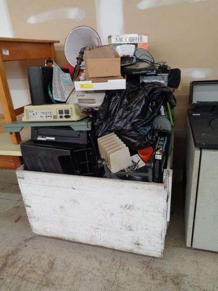 1 LOT-MISC OFFICE SUPPLIES (BOX NOT INCLUDED) - Matthews Auctioneers