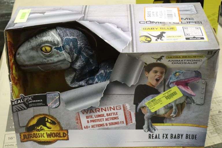 Jurassic world real fx baby blue - Missing remote - Matthews Auctioneers