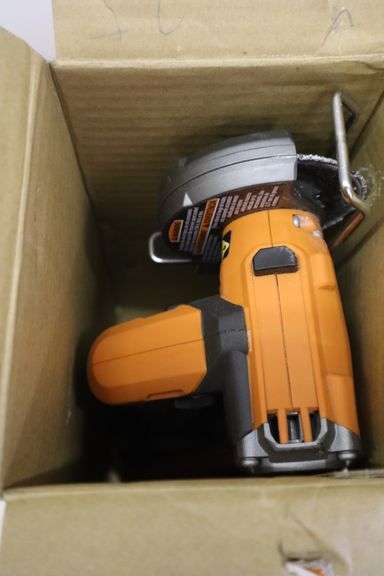 Ridgid 18V Subcompact Brushless 3" Multi Material Saw - Has been used ...