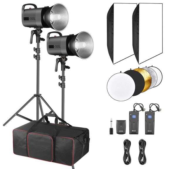 Photo studio strobe lighting kit - Matthews Auctioneers