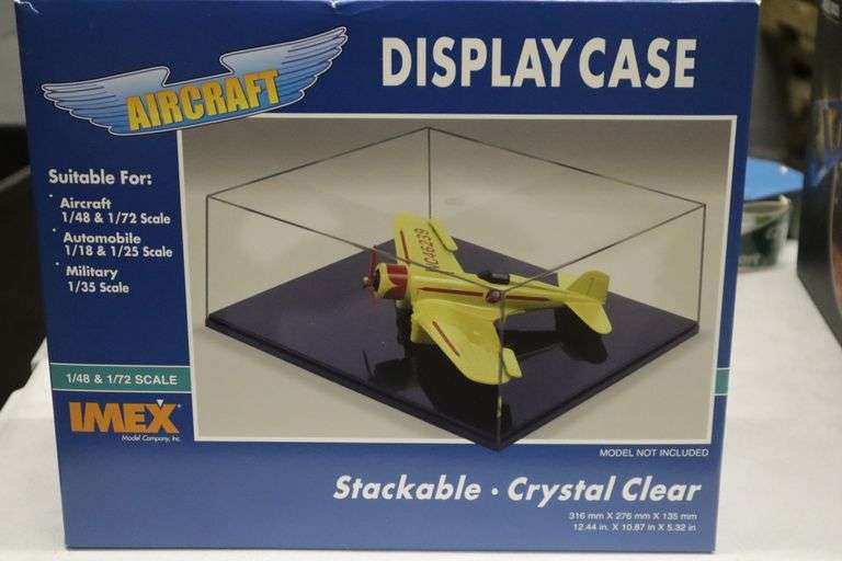 Aircraft display case 1/48 & 1/72 Scale - Matthews Auctioneers