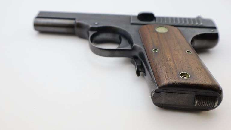 Very Rare Smith & Wesson .32 Auto - 957 made between 1924-1936 Serial ...