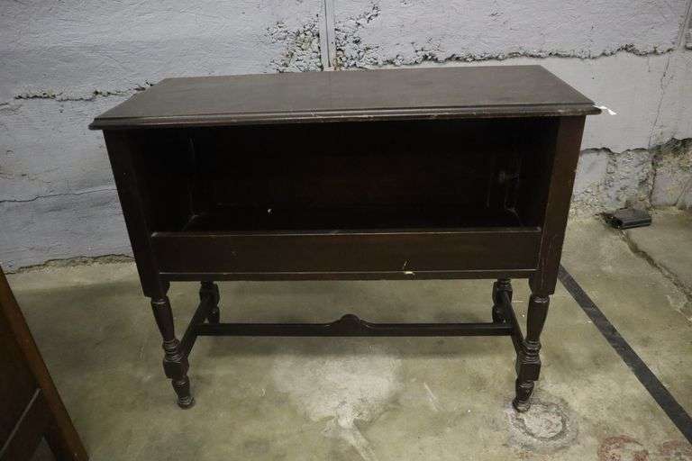 Antique Entryway Table - Matthews Auctioneers
