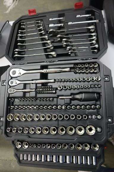 Husky Mechanic Tool Box set - Matthews Auctioneers