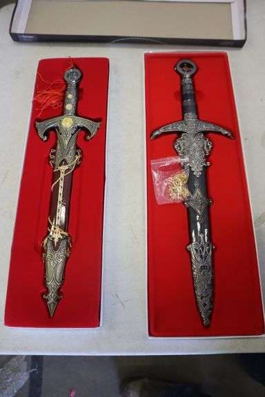 Royal Dagger and Medieval Lord's Dagger - Matthews Auctioneers