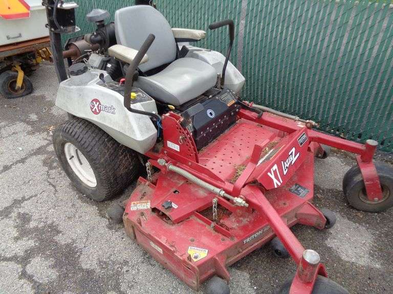 1 EACH-EXMARK 60" MOWER - Matthews Auctioneers