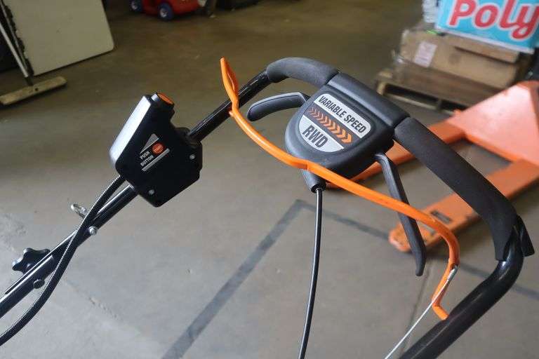 Yard Force Self Propelled Push Start Push Mower - Matthews Auctioneers