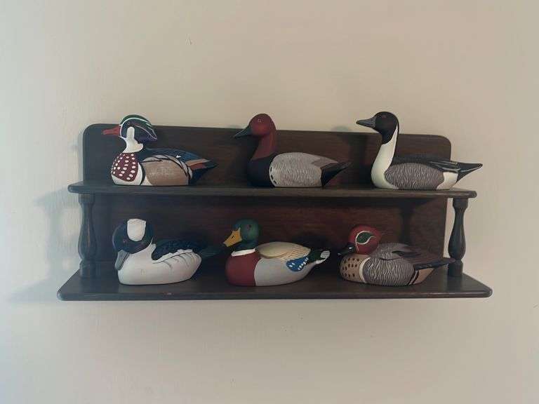 Avon Duck Collection - Matthews Auctioneers