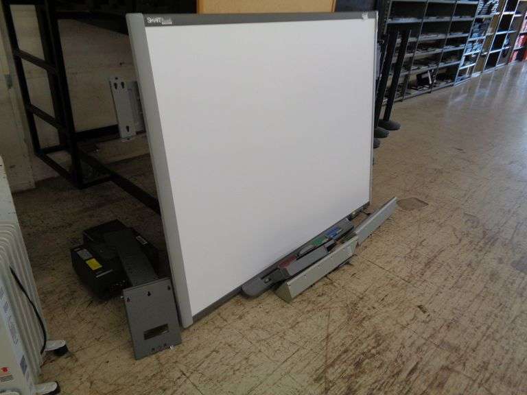 1 EACH-SMARTBOARD - Matthews Auctioneers