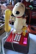 Vintage Snoopy Phone - Matthews Auctioneers