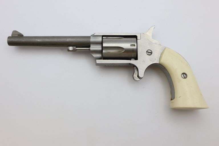 Freedom Arms 22 LR Revolver - Matthews Auctioneers