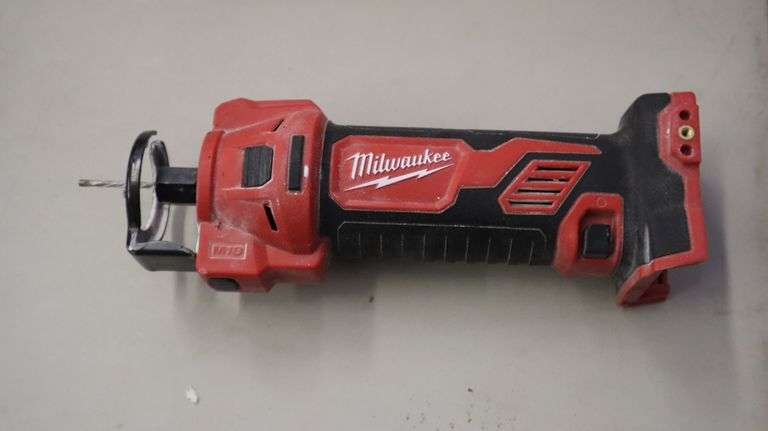 Milwaukee M18 cut out tool - Tool only. Has been used - Matthews ...