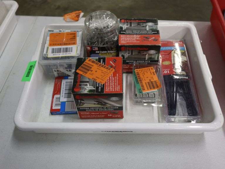 Group lot of assorted hardware - Matthews Auctioneers