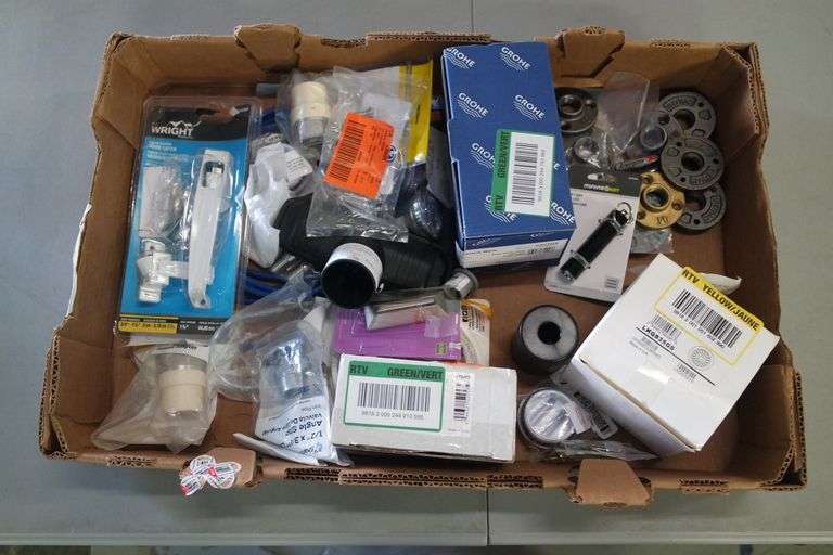 GROUP LOT OF ASSORTED ITEMS SOLD AS-IS - Matthews Auctioneers