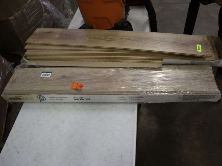 3 boxes of TrafficMaster Attie Creek Oak 7mm x 7.6"W Laminate Wood ...