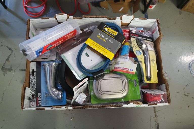 GROUP LOT OF ASSORTED ITEMS SOLD AS-IS - Matthews Auctioneers