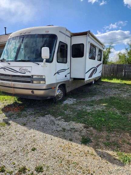 2000 Georgia Boy 35' Cruise Master Class A Motorhome - Matthews Auctioneers