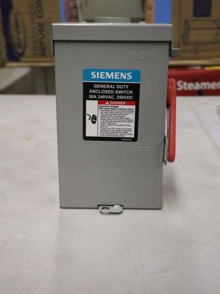 Siemens Safety Switch 2-pole - Matthews Auctioneers