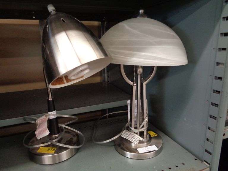 2 -LAMP - Matthews Auctioneers