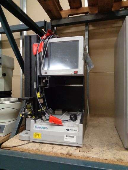 1 -COMBI FLASH RF - Matthews Auctioneers