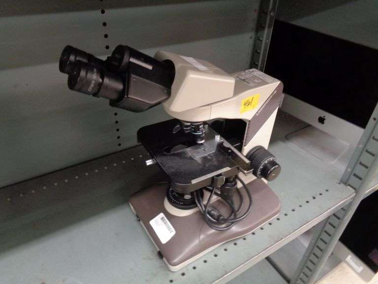 1 -NIKON MICROSCOPE - Matthews Auctioneers