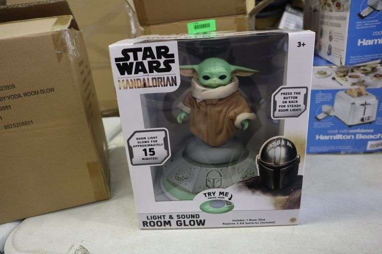 Disney Star Wars The Mandalorian Baby Yoda Light and Sound Room Glow ...
