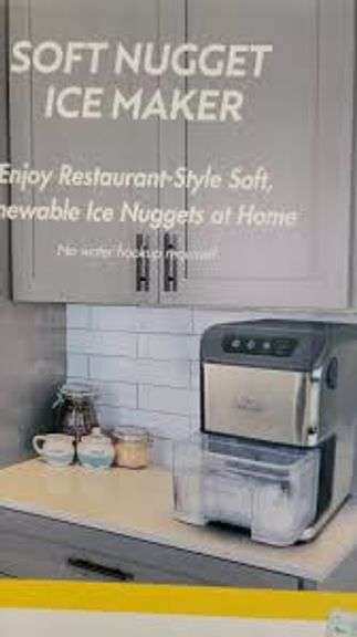 Personal Chiller Portable Countertop Ice Maker - Matthews Auctioneers