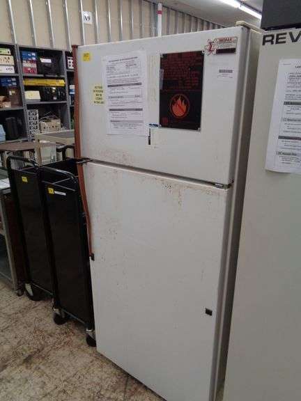 1 EACH-LAB LINE LAB FREEZER/REFRIGERATOR - Matthews Auctioneers