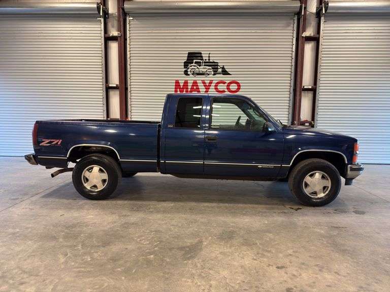 1996 CHEVROLET GMT-400 - Mayco Auctions