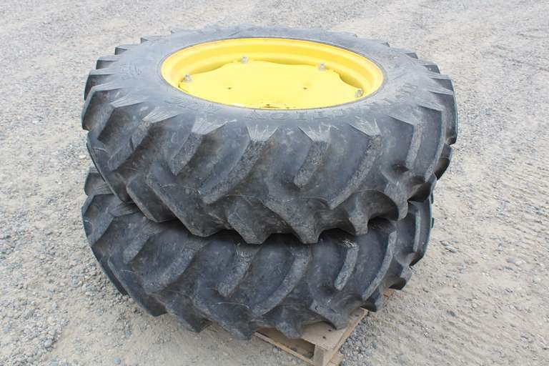 2 Utility Tractor Tires Rims 13 6 28 8 Hole Very Good Musser 2 Utility Tractor Tires Rims 13 6 28 8 Hole Very Good Musser