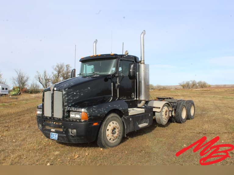 1996 Kenworth T600 Semi Truck; 914,730 miles, - Musser Bros Inc