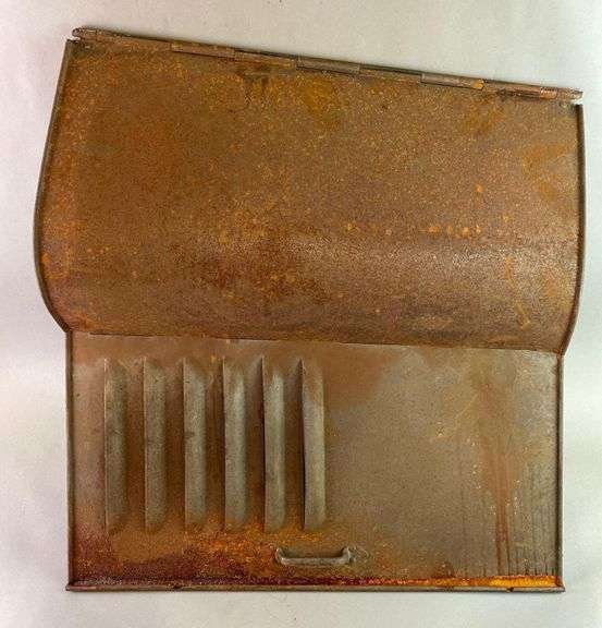 Ford Model T Truck Hood - Matthew Bullock Auctioneers
